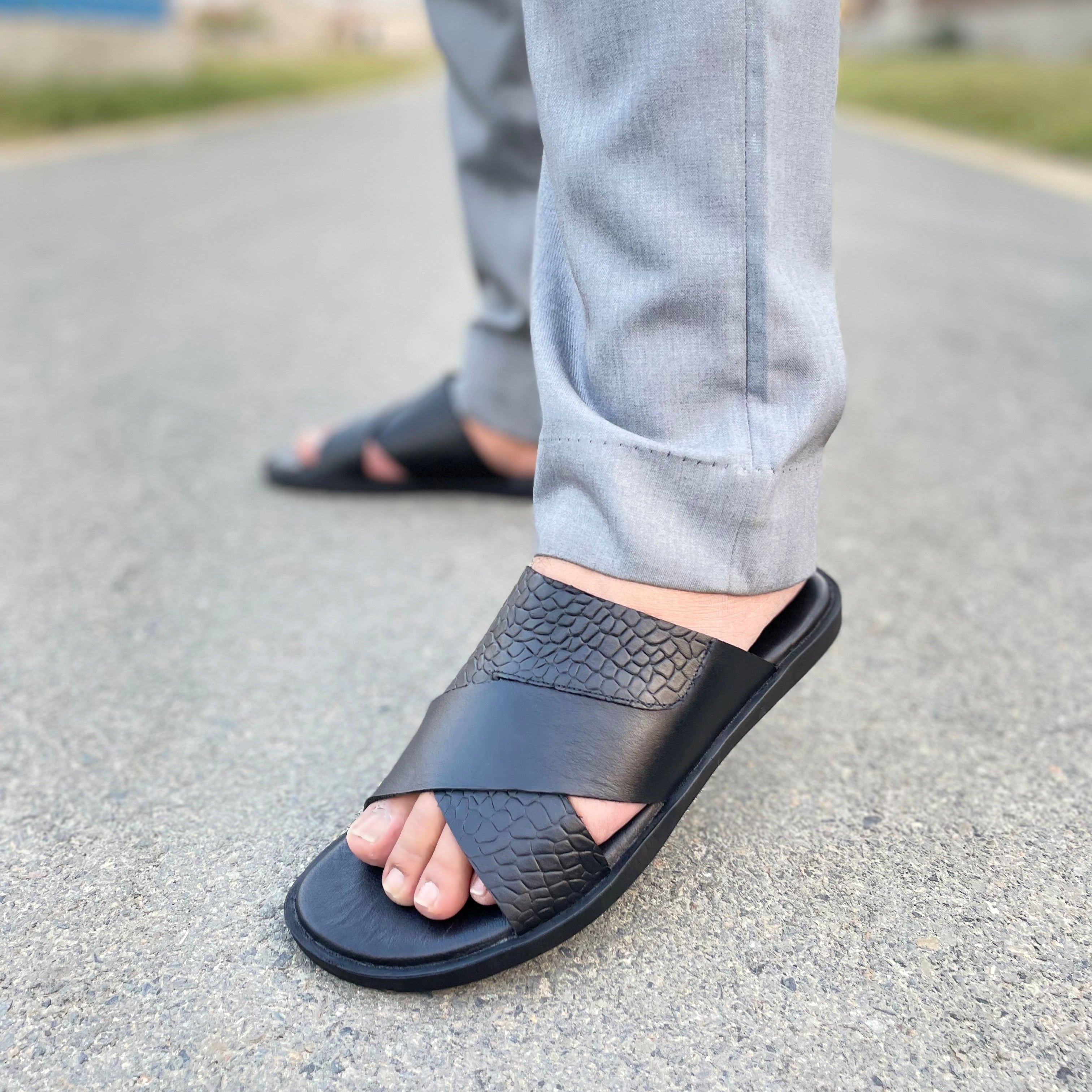 LS Pure Leather Handmade Croc Chappal LS-148 – LS & CO